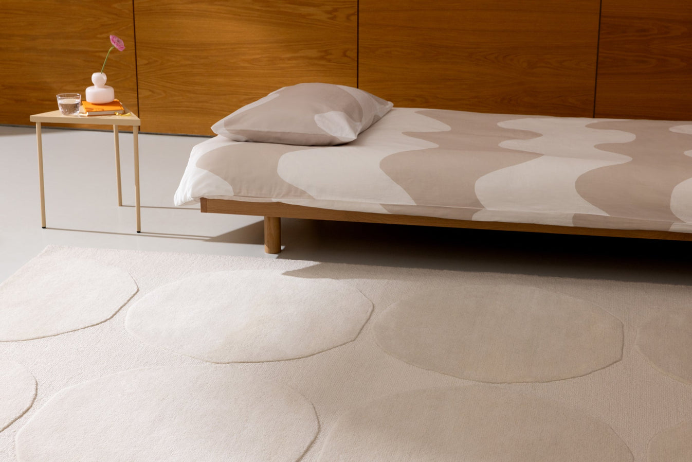 Vloerkleed Marimekko Isot Kivet Natural White 132501 – Vloerkledenwinkel